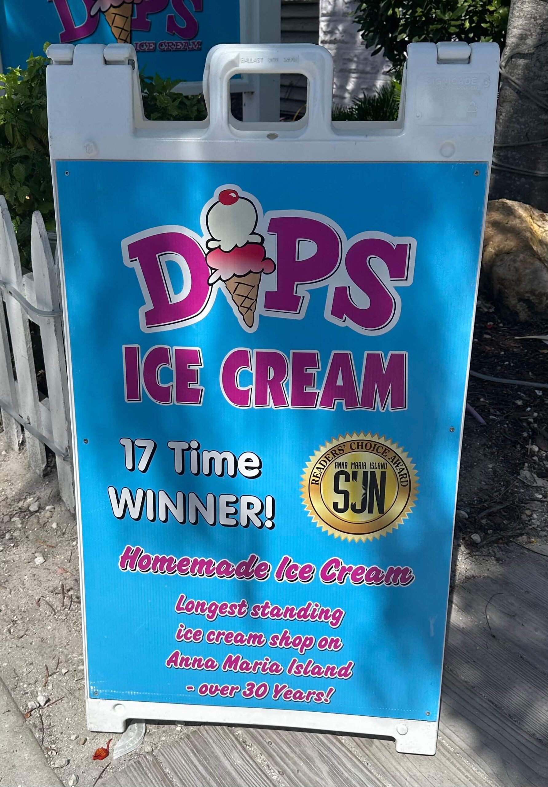 Get the Scoop: Ice Cream Shops on Anna Maria Island - izzy-living.com