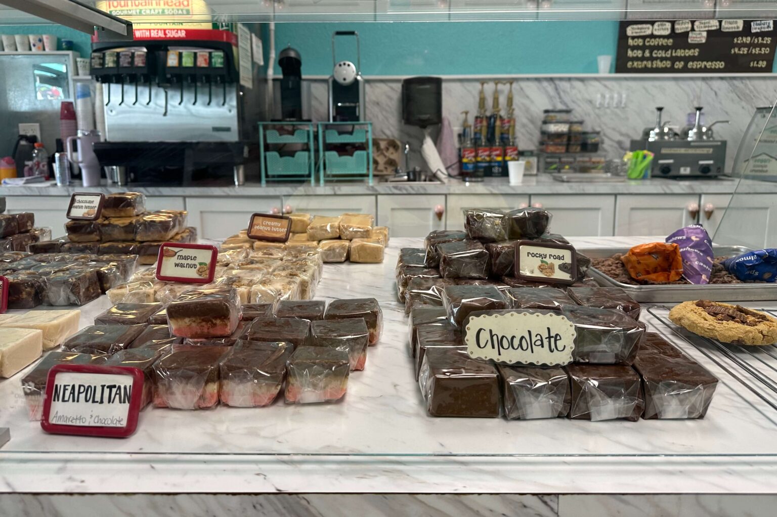 Get the Scoop: Ice Cream Shops on Anna Maria Island - izzy-living.com