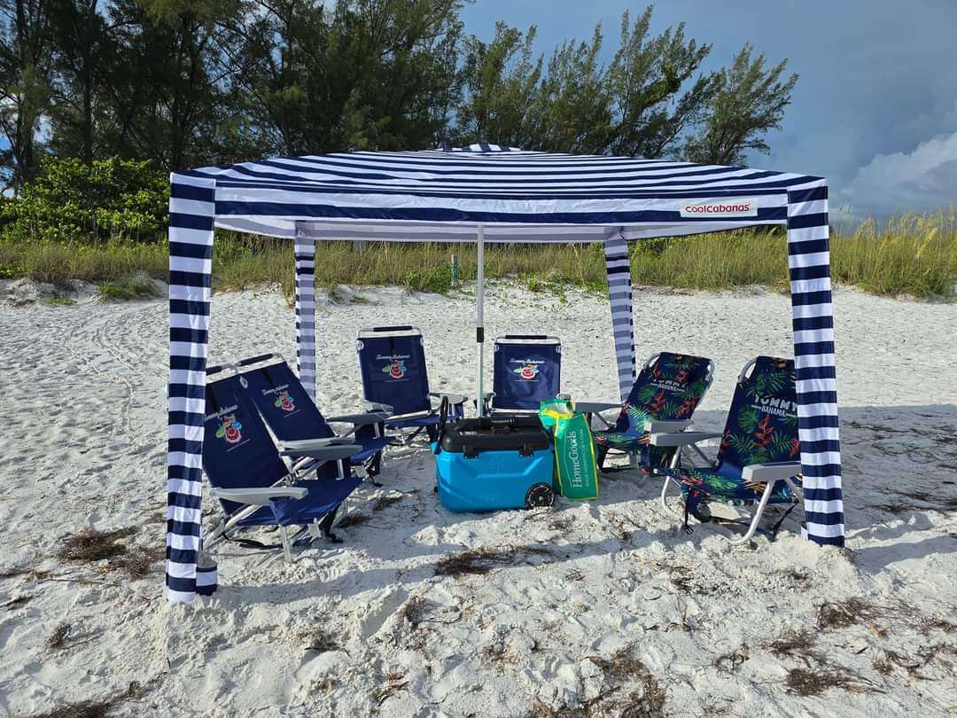 Beach Equipment Setup on Anna Maria Island - izzy-living.com