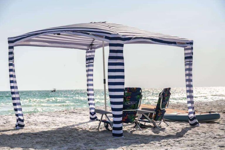 Beach Equipment Setup on Anna Maria Island - izzy-living.com