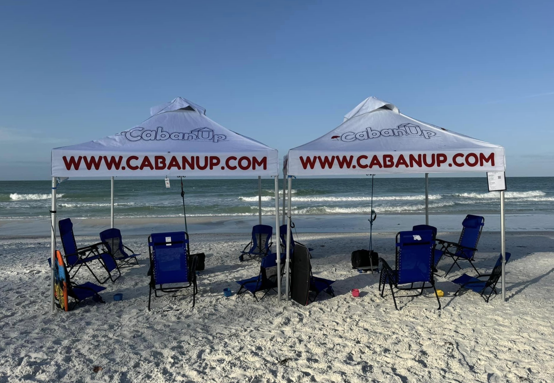 Beach Equipment Setup on Anna Maria Island - izzy-living.com