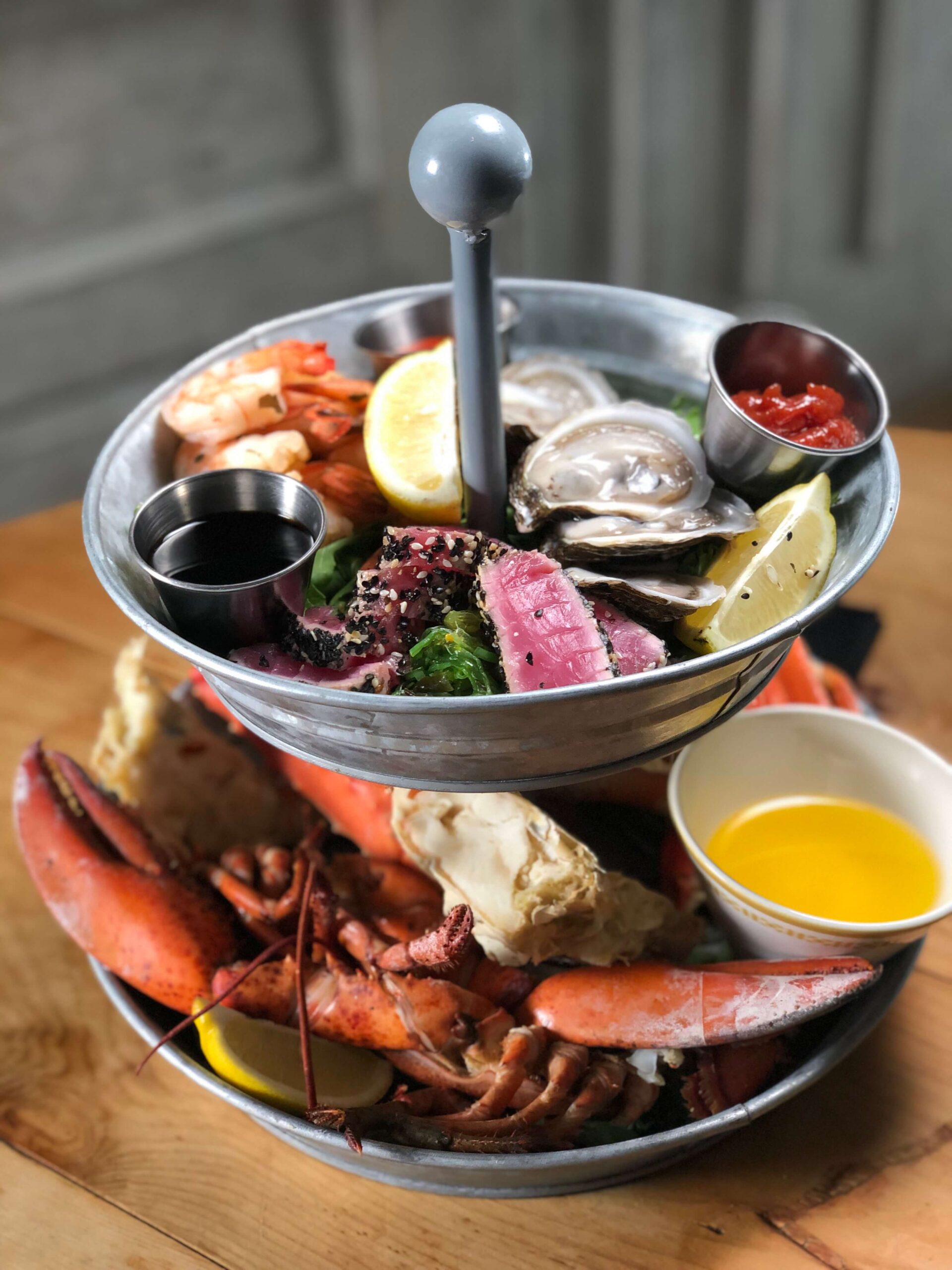 The Ultimate Seafood Feast on Anna Maria Island - izzy-living.com
